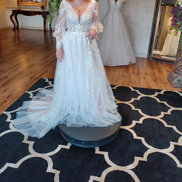 Jason Alexander | Dresses | Jason Alexander Sincerity Wedding Gown ...